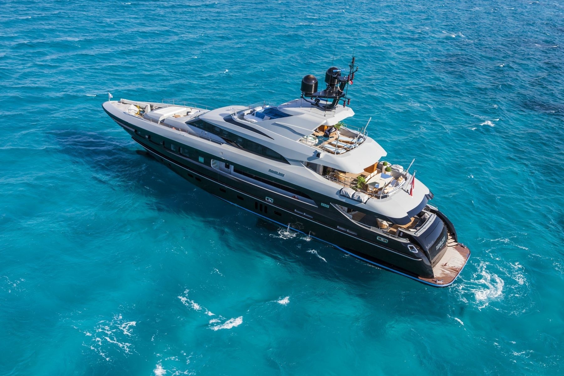 MAESTRO Yacht Charter Details, Mondomarine | CHARTERWORLD Luxury ...